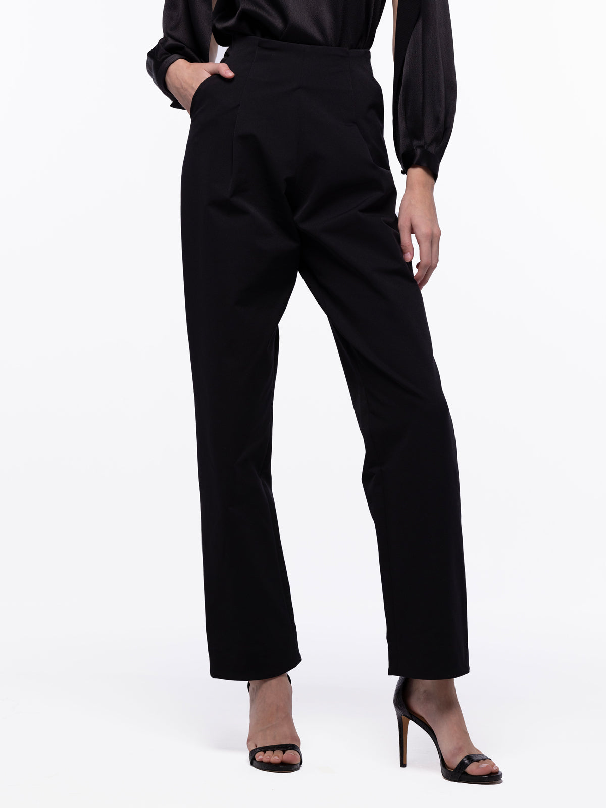 TICIA (Black)